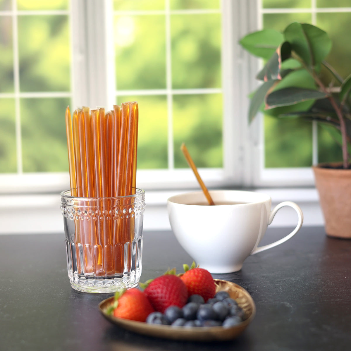 HONEY FEAST Manuka Honey Sticks with Propolis | Raw Manuka Honey Infus ...